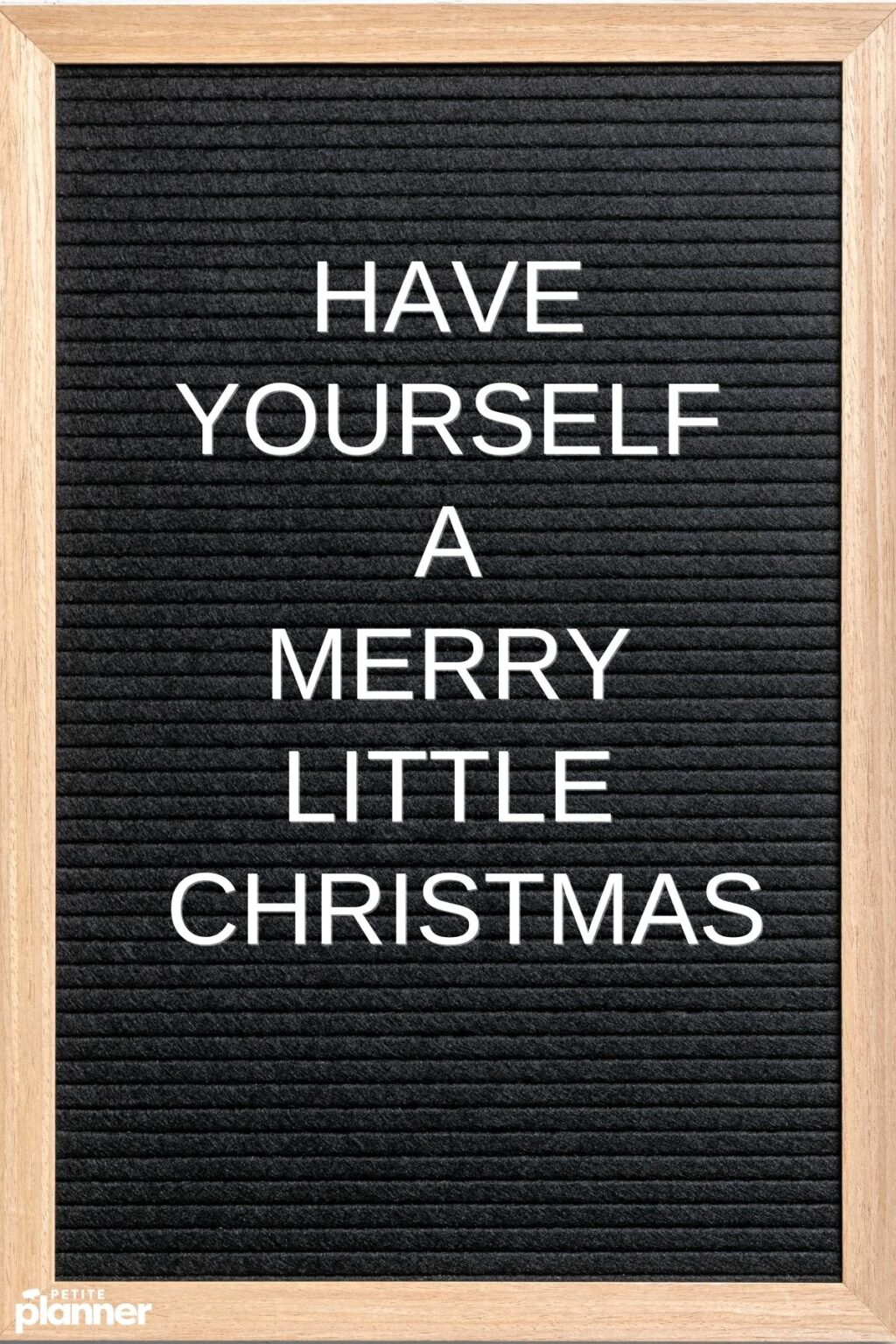 150+ Christmas Sign Sayings for Letter Boards/Chalk Boards (w/ printable)