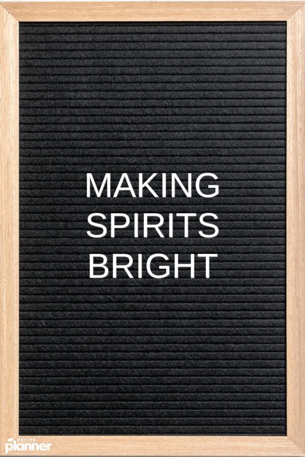 150+ Christmas Sign Sayings for Letter Boards/Chalk Boards (w/ printable)